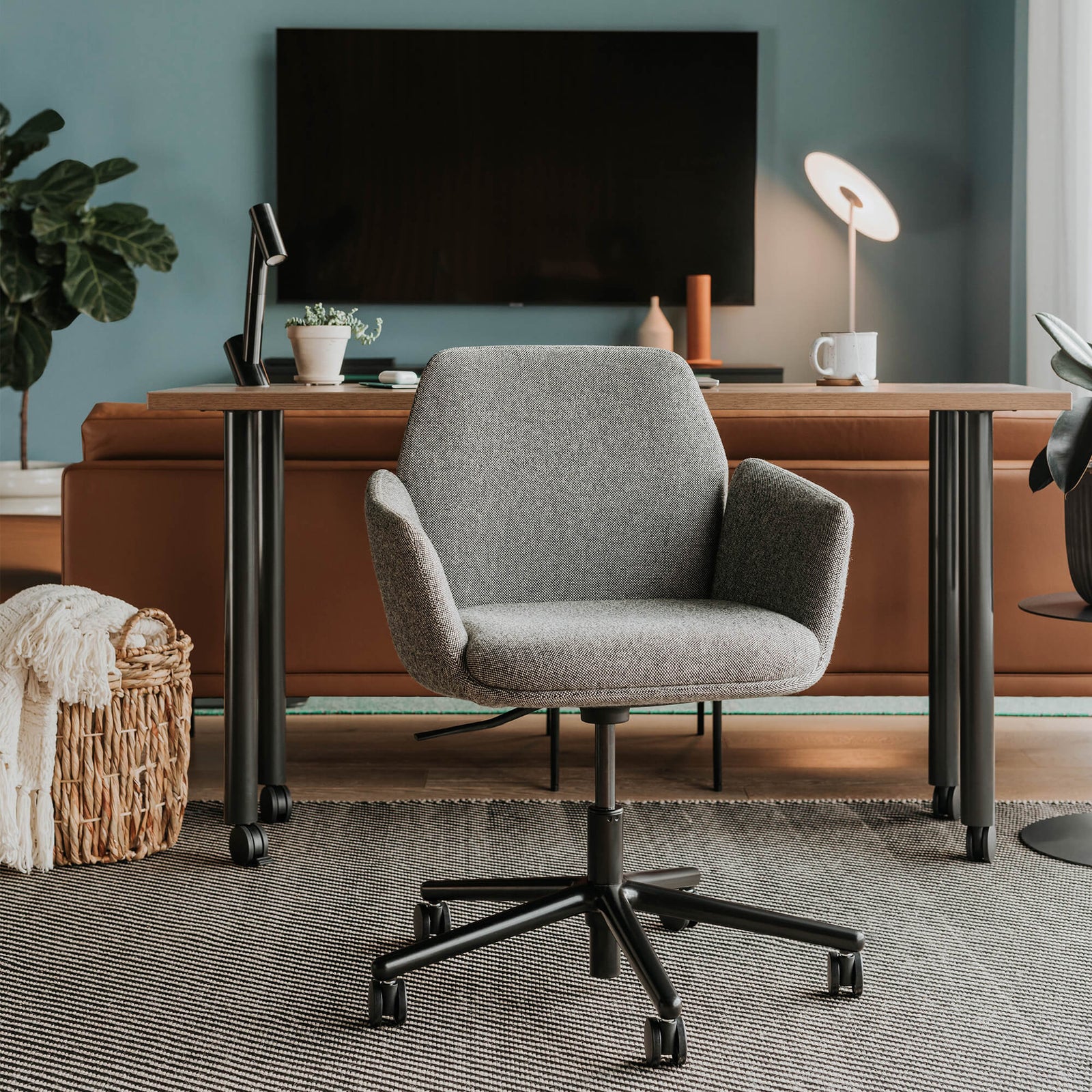 Poppy Guest Chair with 5-Star Base - Haworth Store