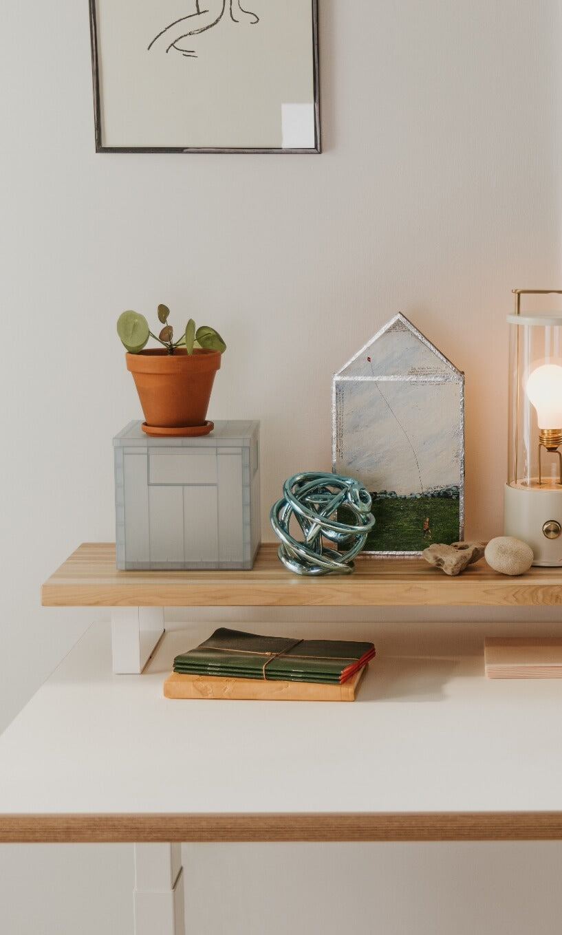Elements Monitor Stand