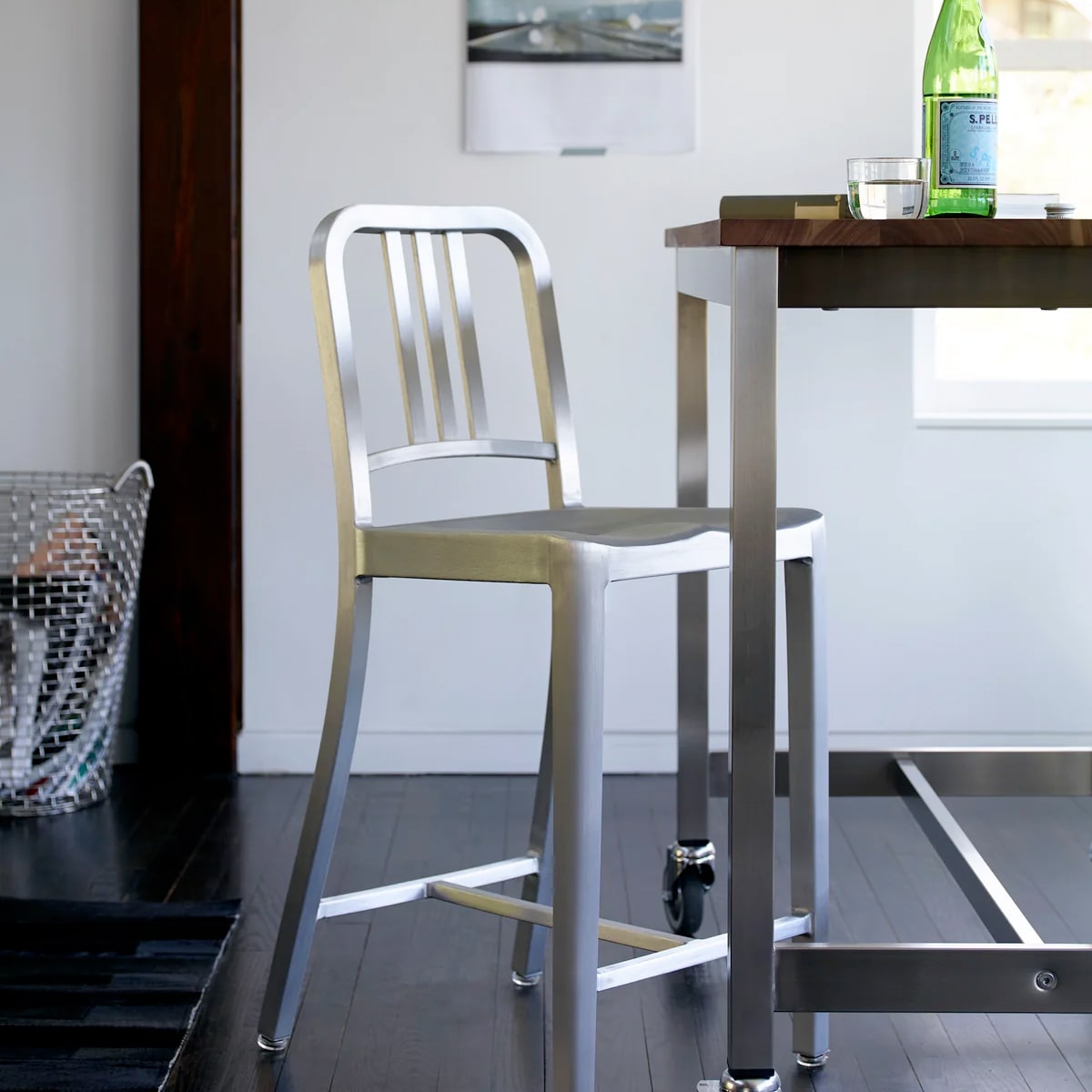 1006 Navy Stool