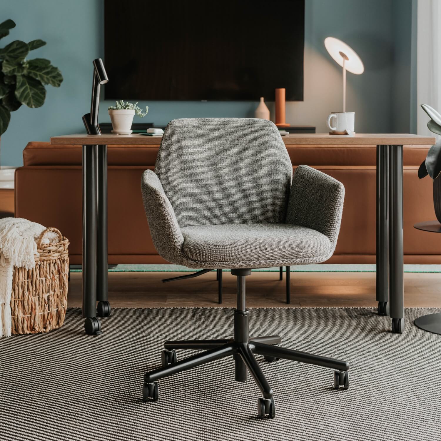 Poppy Guest Chair with 5-Star Base - Haworth Store